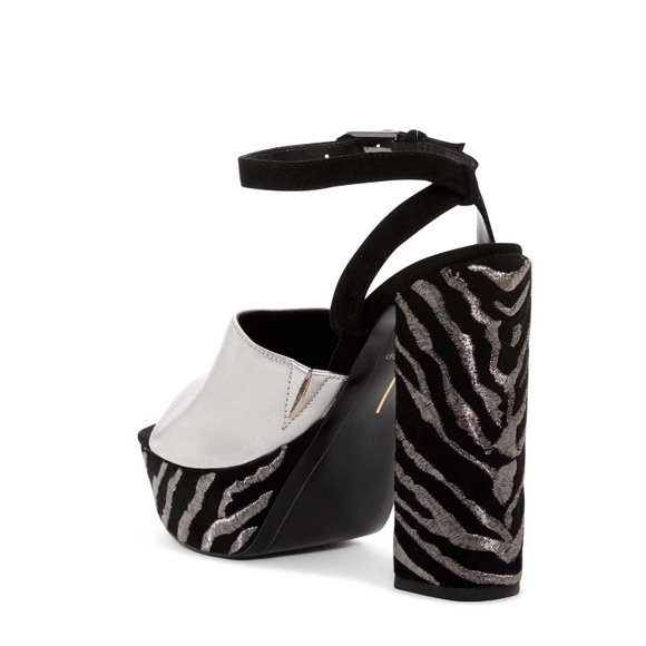 Dolce Vita | Shoes | Dolce Vita Lisa Titanium Leather Block Heel New ...